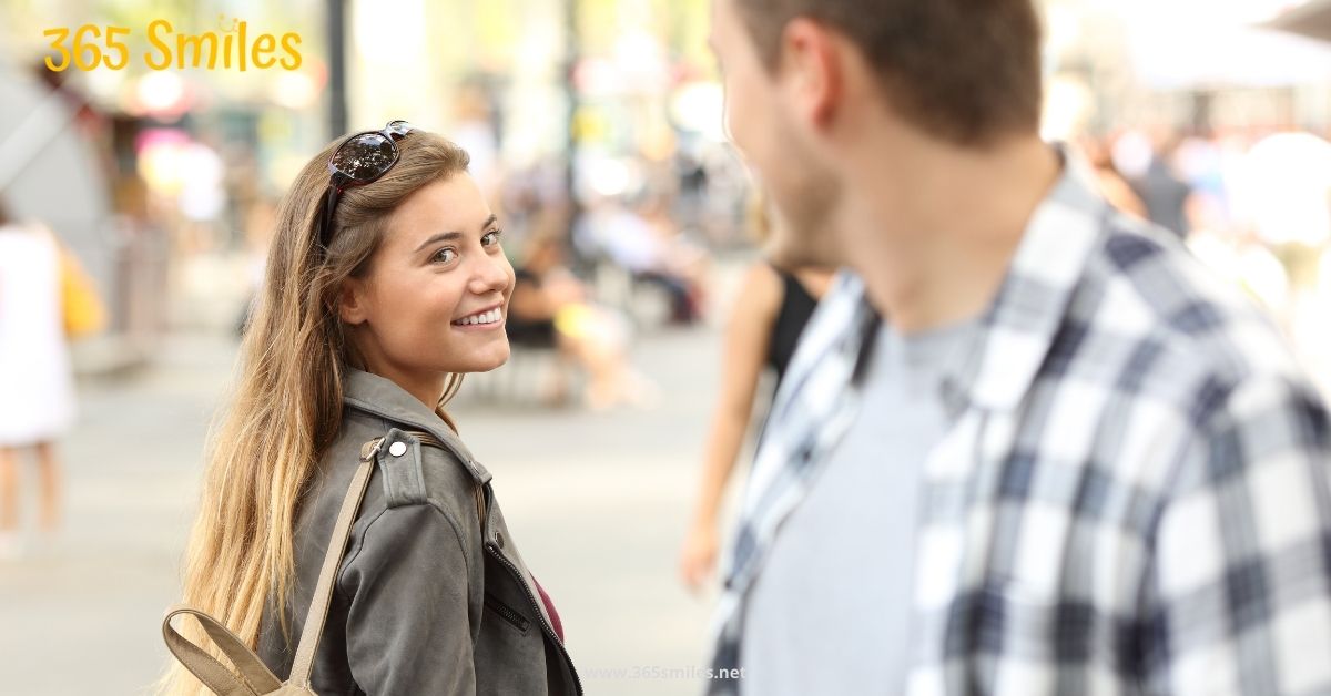 Give strangers a compliment on the street - 365 Smiles